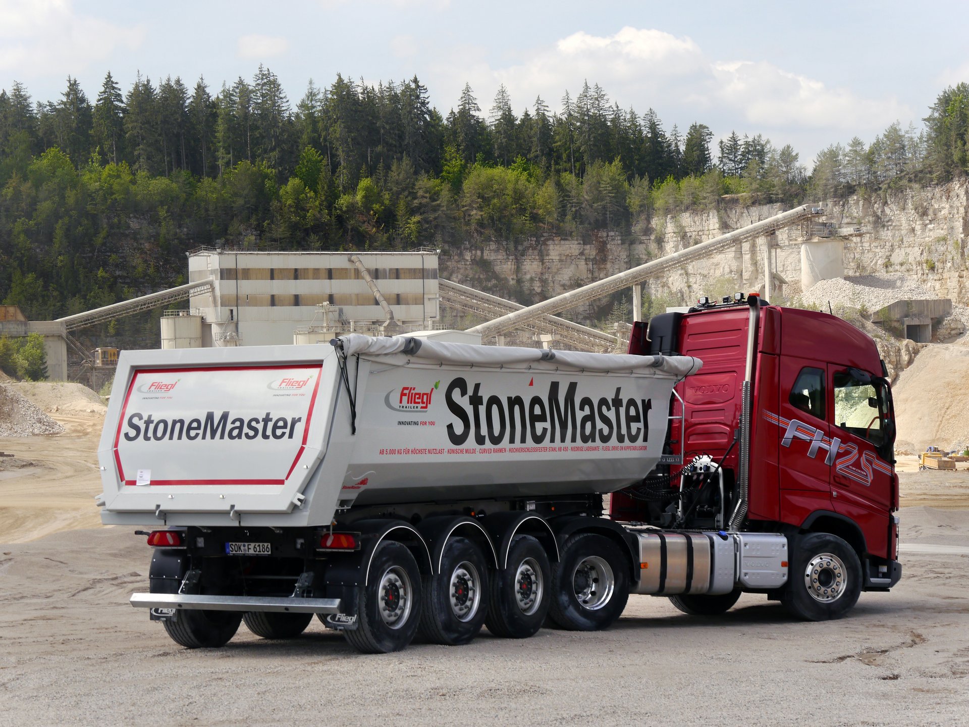 Fliegl auf der NordBau – Branchentreff im Norden